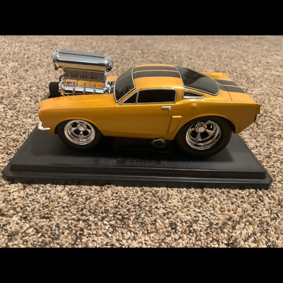 muscle machine | Toys | Muscle Machine 966 Mustang Car Toy | Poshmark
